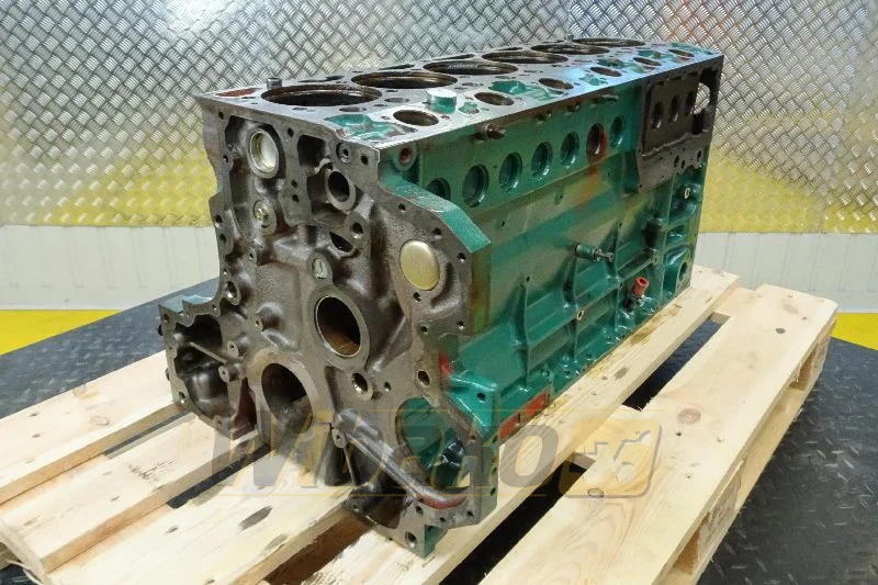 Crankcase for engine Volvo D7 04290035 - WIBAKO